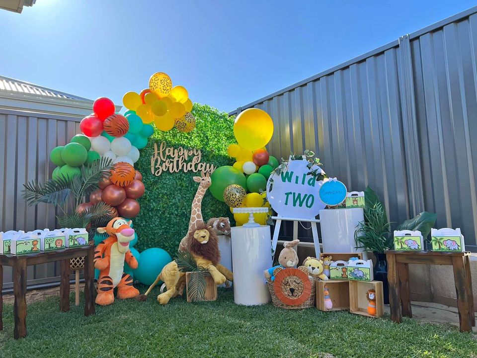 Go Wild: Jungle Safari Birthday Party Theme – LiFaFa